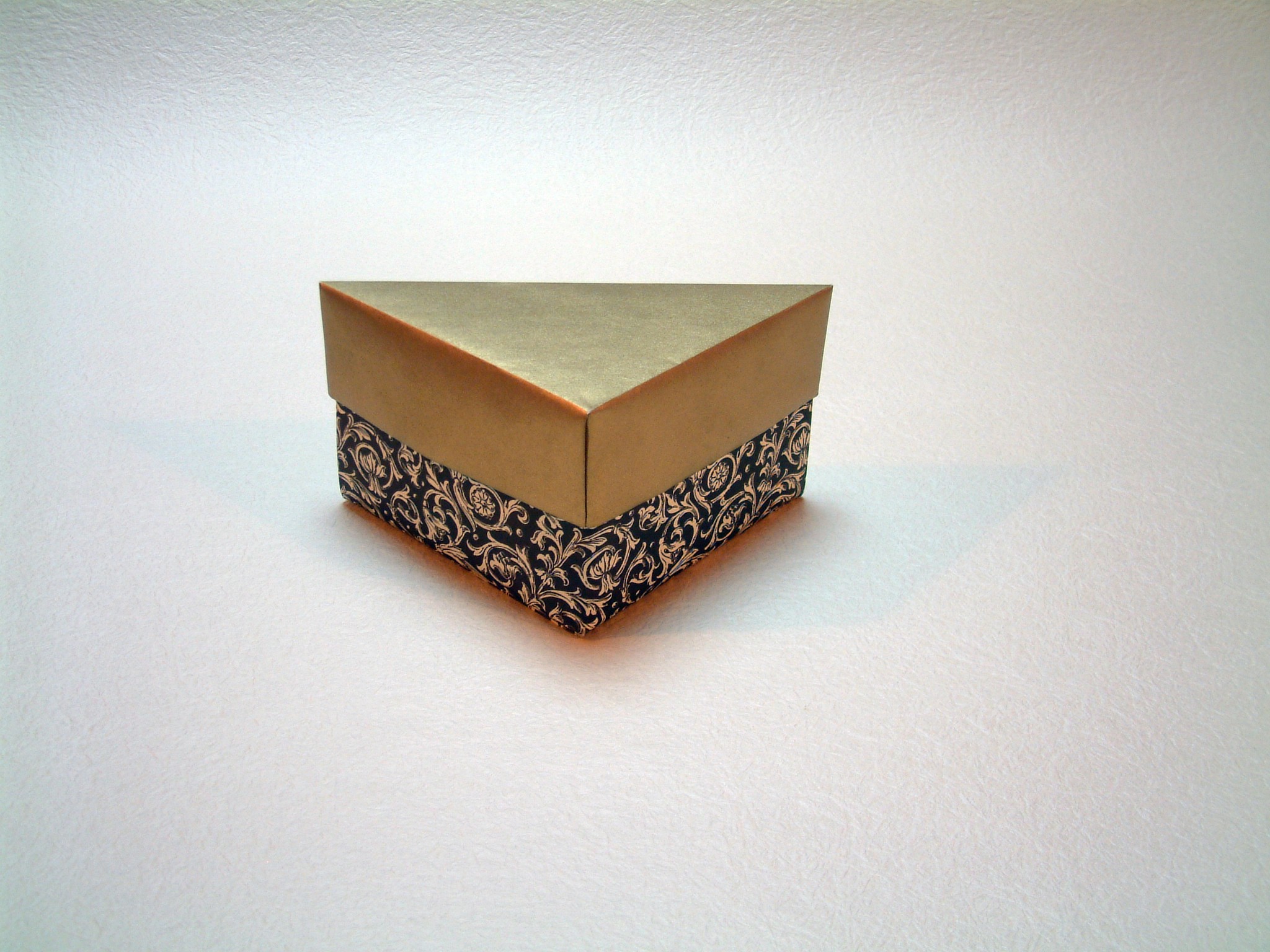 Triangular box | David Brill